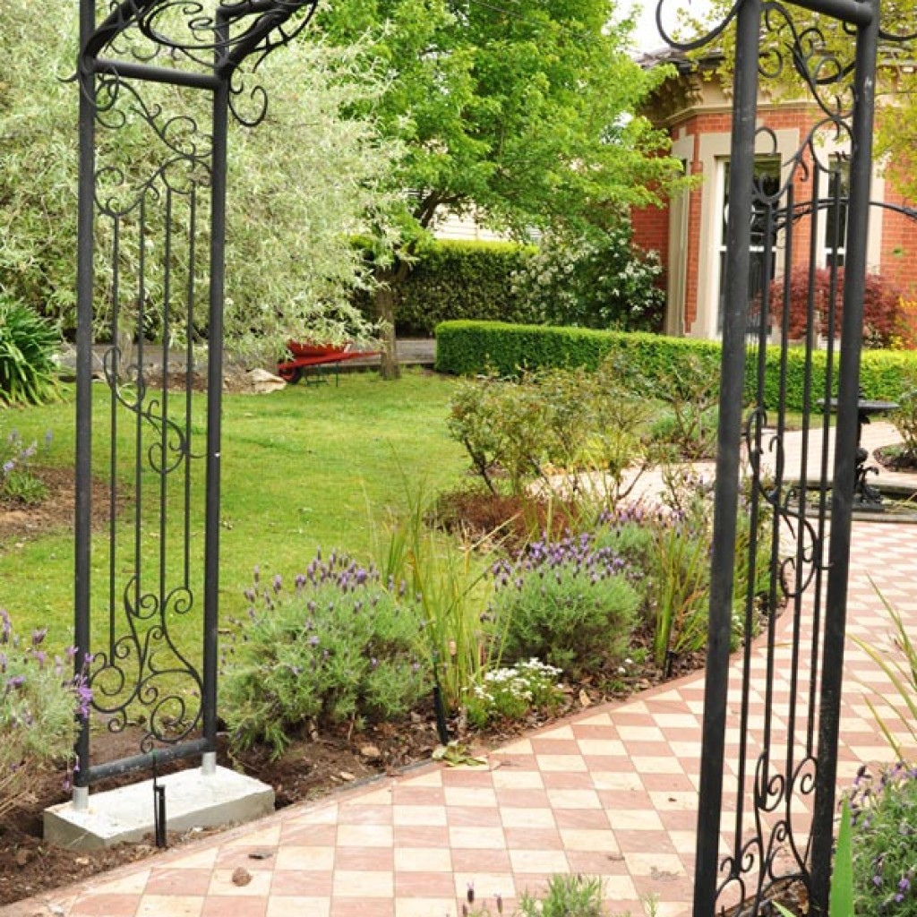 Custom Archways - PO Box Designs